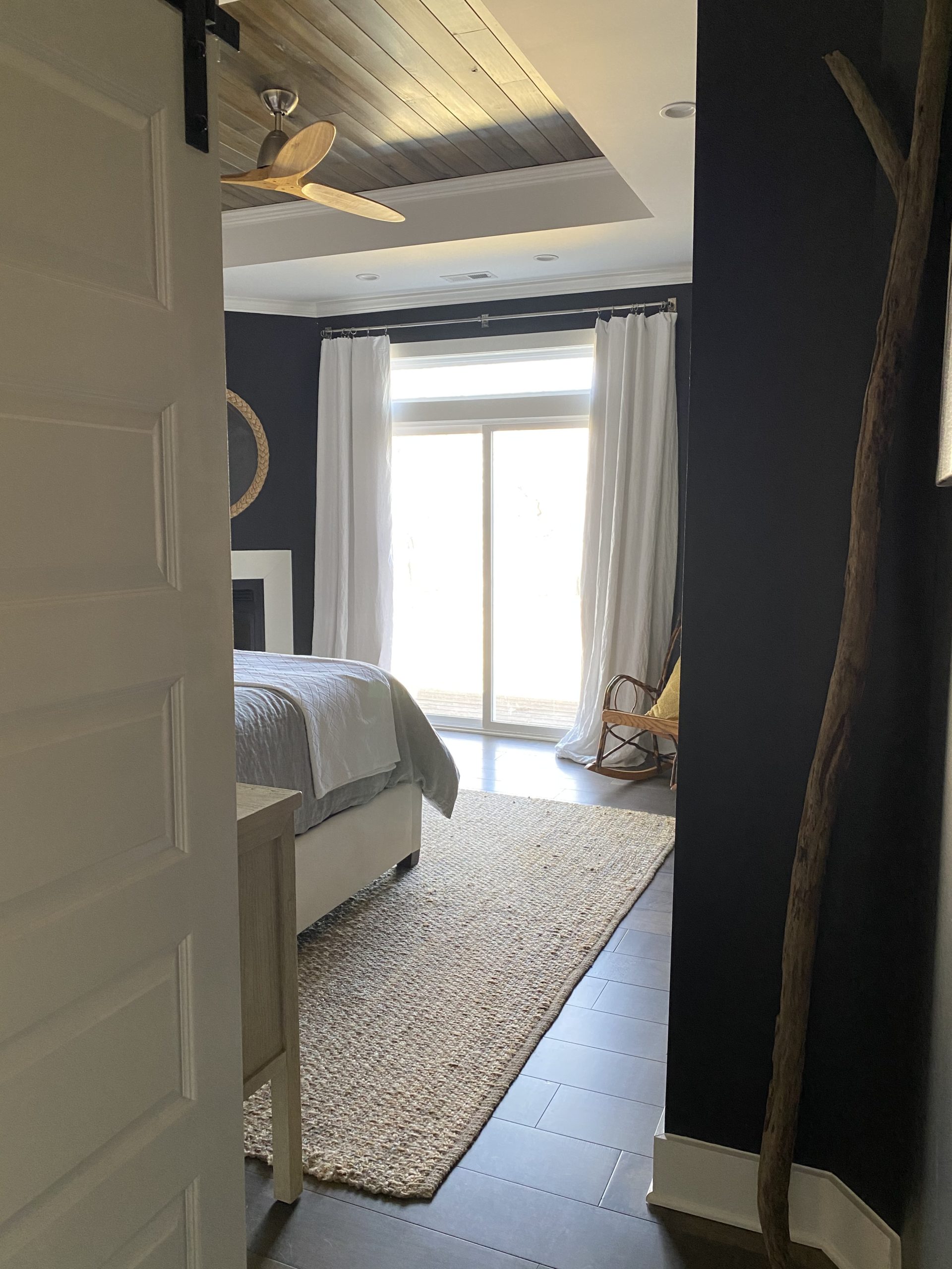 The Master Bedroom - waverlyriverhouse.com